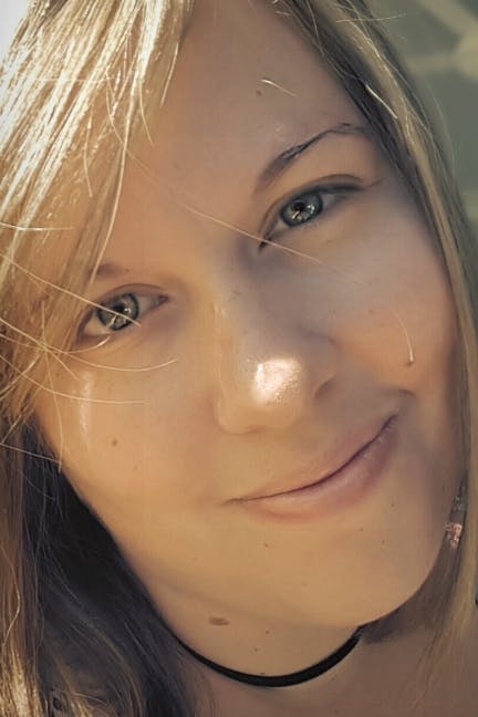 Bella Jewel | Authors | Macmillan