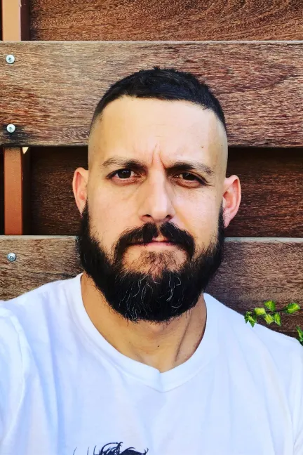 Rey Terciero | Authors | Macmillan