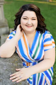 Jenny L. Howe | Authors | Macmillan