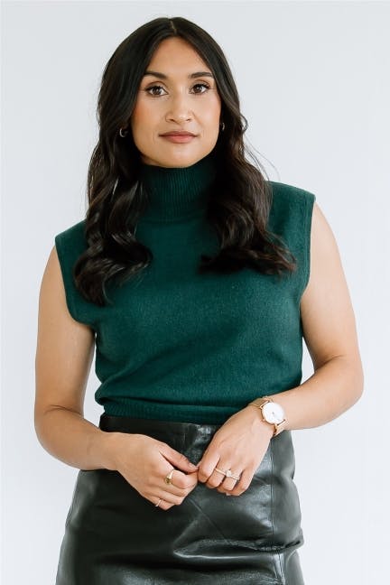 Sarah Chapelle | Authors | Macmillan