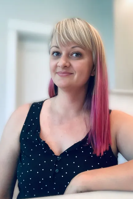 Jennifer Moffatt | Authors | Macmillan