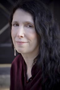 Caroline Leavitt | Authors | Macmillan