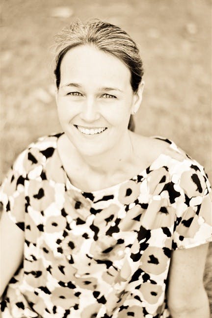 Laura Hansen | Authors | Macmillan